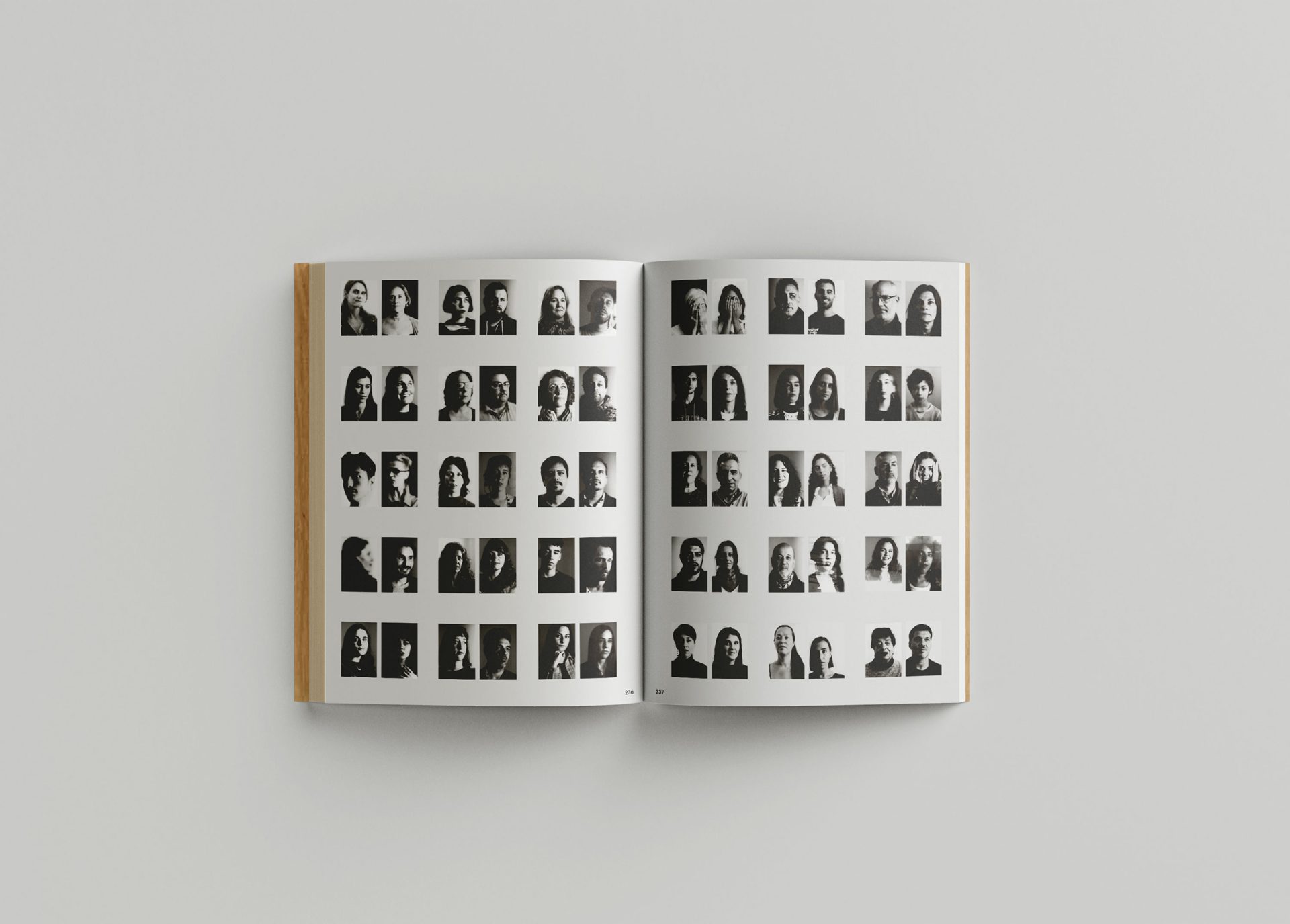 Exhibition in Real Time Book – VIVIAN GALBAN